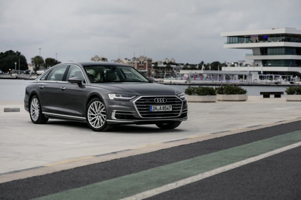 Audi A8 Review |Droom Discovery