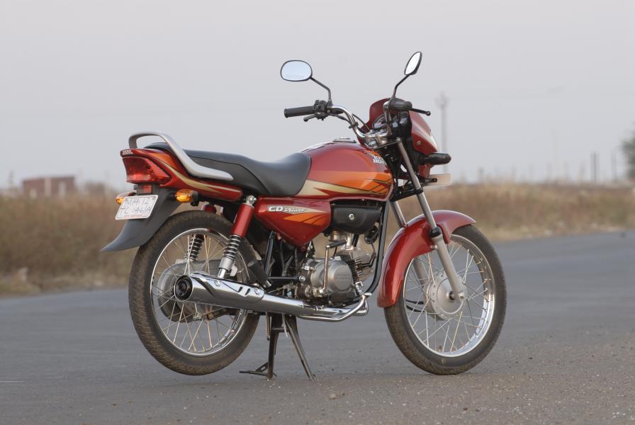 Hero CD Deluxe Price 2021 - CD Deluxe Bike Variants, Mileage and Colors ...