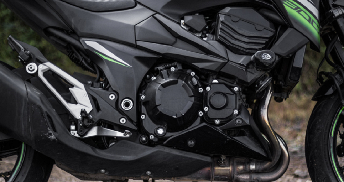 Kawasaki Z800 Price 2021 - Z800 Bike Variants, Mileage and Colors | Droom